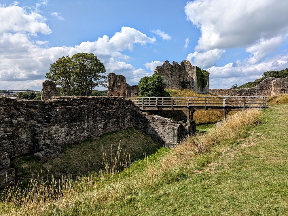 Visiting The Pet-Friendly Barnard Castle (Part Of English Heritage ...